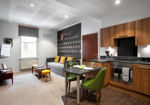Stewart by Heeton Concept - Aparthotel Edinburgh, Edinburgh (updated ...