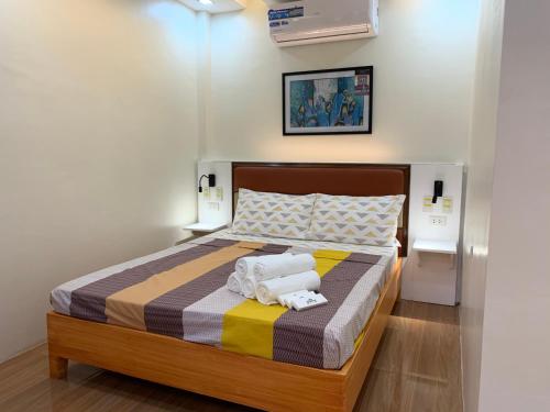 Rustic Crown Hotel, Alaminos (updated prices 2025)