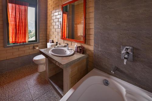 Sanatha Suwaya, Kandy (updated prices 2024)