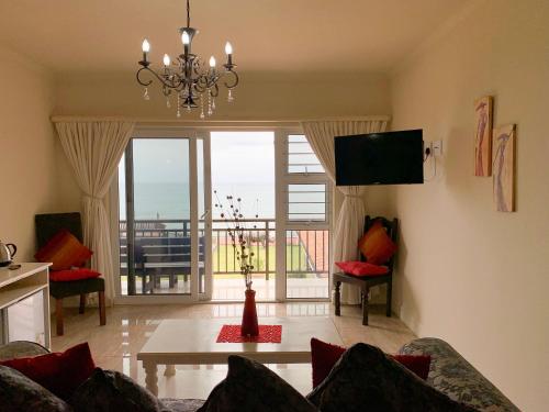 305 Guest House, Amanzimtoti (updated prices 2025)