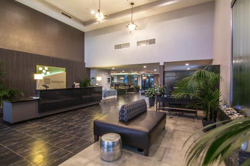 Holiday Inn Carlsbad/San Diego, an IHG Hotel, Carlsbad – Updated 2022 ...