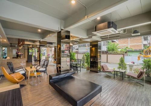 Ton Aor Place Hotel, Bangkok (updated prices 2025)