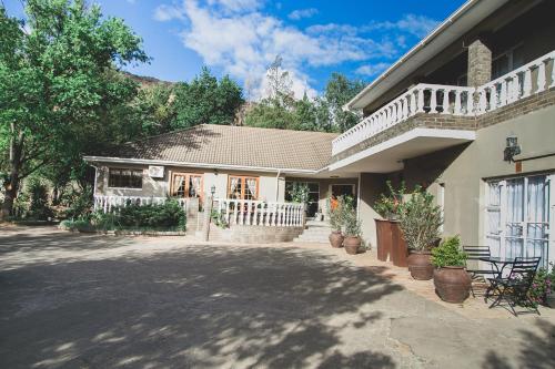 The Symphony Guest House, Queenstown (updated prices 2024)