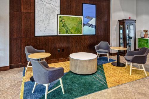 Holiday Inn Rocky Mount I-95 @ US 64, an IHG Hotel, Rocky Mount ...