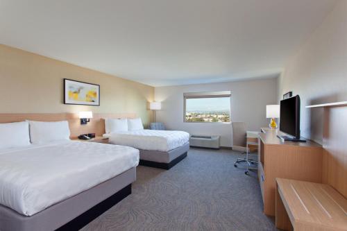 Holiday Inn Los Angeles - LAX Airport, an IHG Hotel, Los Angeles ...