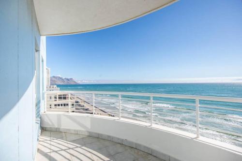 Oceanfront Panoramic Beach View, Strand – Updated 2023 Prices