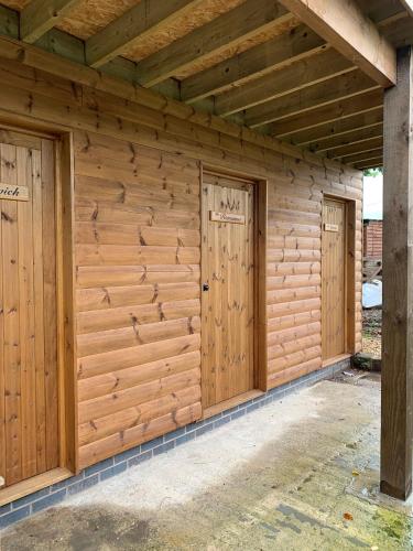 Glamping at Holly Grove Farm, Stoke on Trent (updated prices 2025)