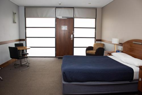 Highlander Hotel Bar Kitchen Rooftop, Adelaide (updated prices 2025)