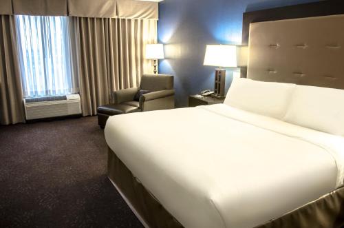 Holiday Inn Fargo, an IHG Hotel, Fargo – Updated 2023 Prices