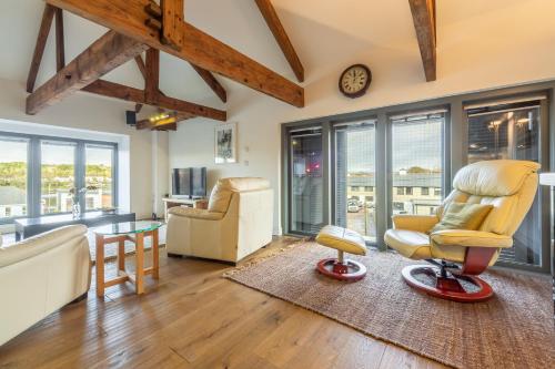 Copperhouse View, Hayle – Updated 2023 Prices