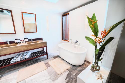 473 Grenada Boutique Resort, Saint Georgeʼs – Updated 2022 Prices