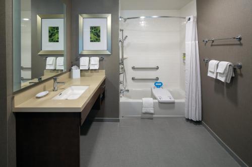Staybridge Suites - Phoenix – Biltmore Area, an IHG Hotel, Phoenix ...