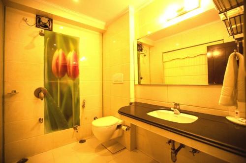 Milestone 251, Jaipur (updated prices 2025)