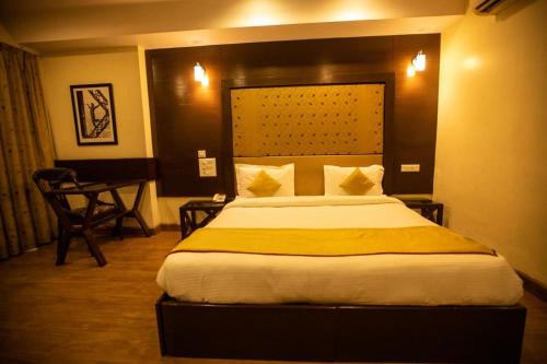 Milestone 251, Jaipur (updated prices 2025)