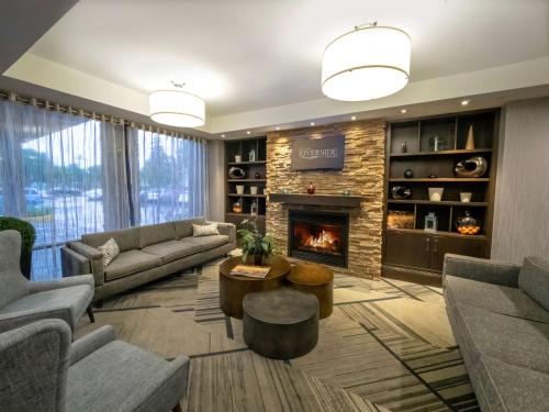 Niagara Riverside Resort; BW Premier Collection, Niagara Falls ...