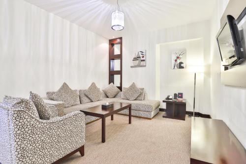 Landmark Summit Hotel, Dubai – Updated 2024 Prices