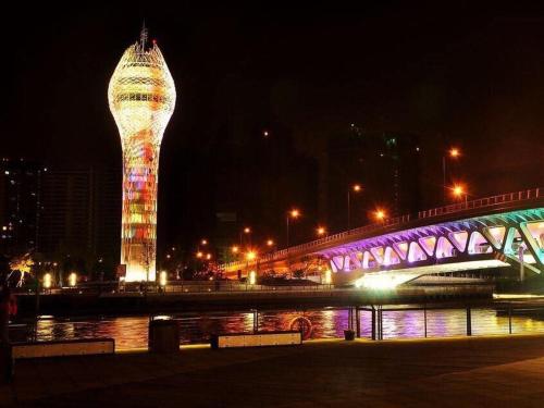 7Days Premium Shanghai Xujiahui Longhua Road Subway Station Branch ...