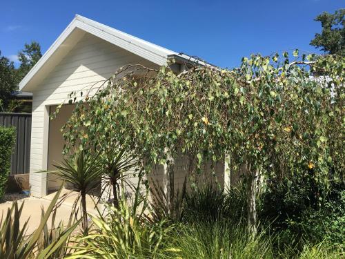 luxury abalina cottages, Bright (updated prices 2025)