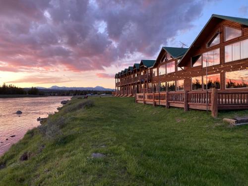 Angler's Lodge, Island Park – Updated 2024 Prices