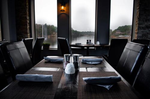 The VUE Boutique Hotel & Boathouse, Wisconsin Dells (updated prices 2025)