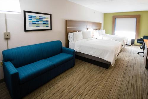 Holiday Inn Express Hotel & Suites Knoxville-Farragut, an IHG Hotel ...