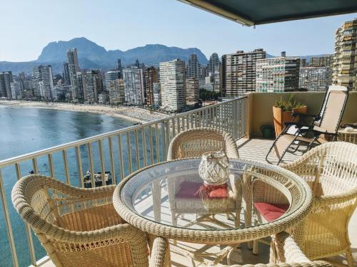 Portofino Flying Whale, Benidorm (updated prices 2025)