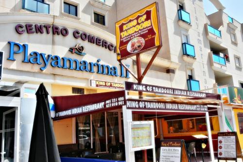 HE Cabo Roig Strip, Cabo Roig (updated prices 2025)