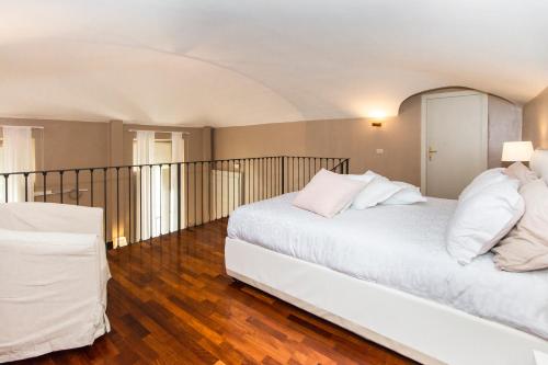 Golden Eagle, Turin (updated prices 2025)