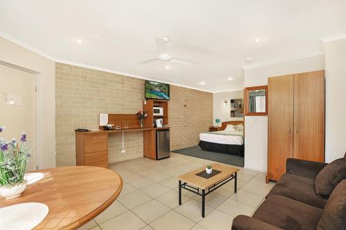 Caboolture Riverlakes Boutique Motel, Caboolture – Updated 2022 Prices