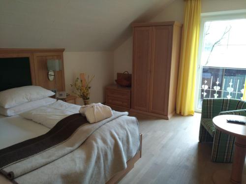 Hotel & Gasthof Fürberg (Österreich Sankt Gilgen) - Booking.com