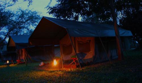 Hotel Red Chilli Rest Camp, Murchison Falls National Park, Uganda ...