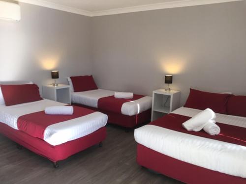 Border Village Roadhouse, Border Village – Updated 2024 Prices