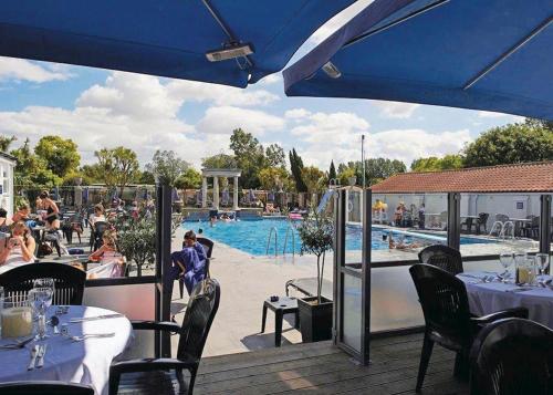 Foxhunter Park, Minster (updated prices 2024)