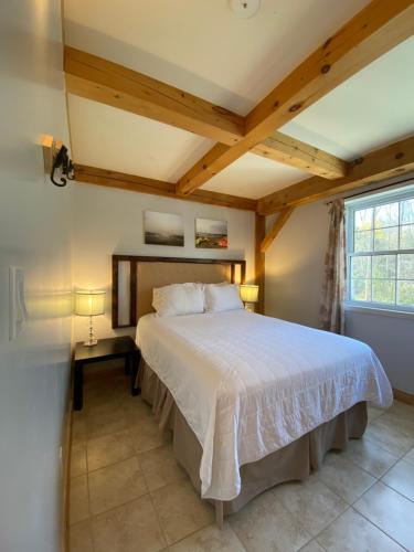 Timber House Resort, Brighton (updated prices 2025)