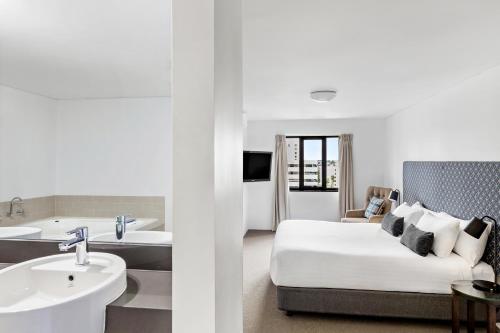 Mantra on Hay, Perth – Updated 2022 Prices