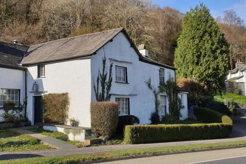 The Gate House, Clappersgate, Ambleside (updated prices 2024)
