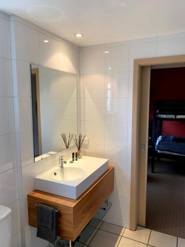 Attunga Alpine Lodge & Apartments, Falls Creek (updated prices 2025)