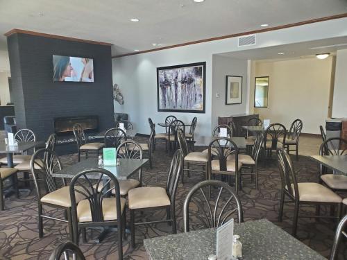 Expressway Suites Fargo, Fargo – Updated 2022 Prices
