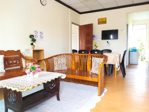 22 Idaman Homestay, Bukit Kayu Hitam (updated prices 2024)
