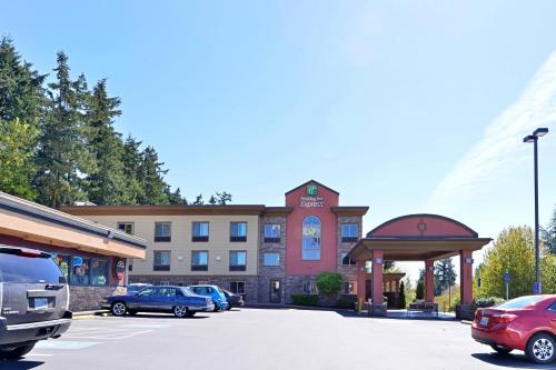 Holiday Inn Express Portland South - Lake Oswego, an IHG Hotel, Lake ...