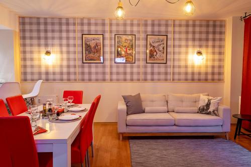Clabucet Nest DeLuxe Apartment, Predeal – Updated 2022 Prices
