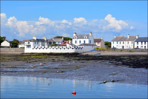 The Steam Packet Inn, Isle of Whithorn (updated prices 2024)