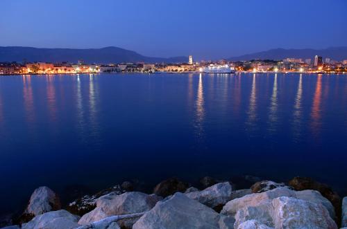 Prior Suites Split, Split (updated prices 2025)