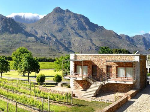 La Roche Estate, Franschhoek (updated prices 2024)