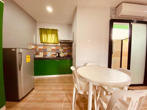 Cerca Parola Beach Resort, Malabrigo – Updated 2022 Prices