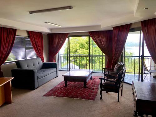 Kosmos Lodge, Hartbeespoort – Updated 2023 Prices
