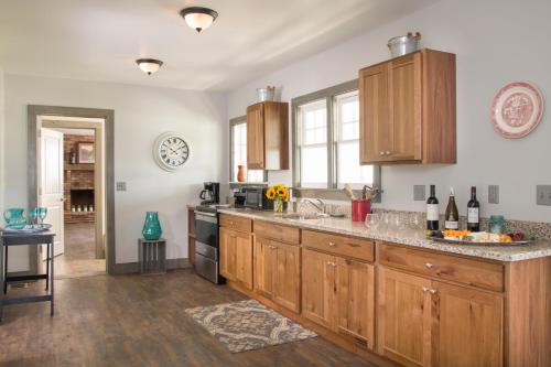 Lake Bomoseen Lodge, Bomoseen – Updated 2024 Prices