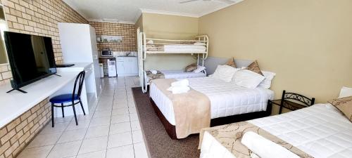 Ocean Parade Motel, Coffs Harbour (updated prices 2025)