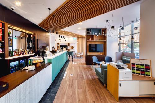 Holiday Inn Bucharest - Times, an IHG Hotel, București – Prețuri ...