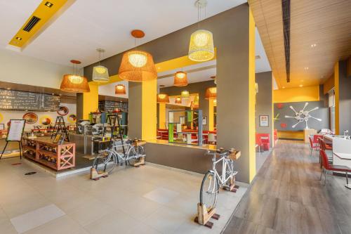 ibis Gurgaon Golf Course Road - An Accor Brand, Gurgaon – Updated 2023 ...